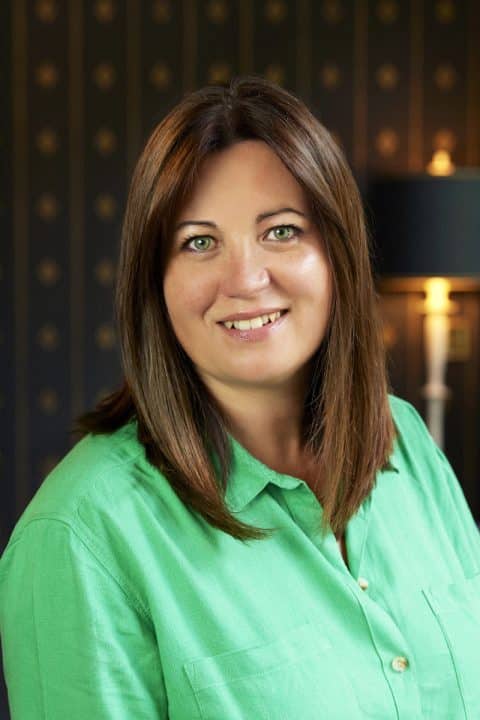 Robin Smith | Executive Officer at Pearce IP